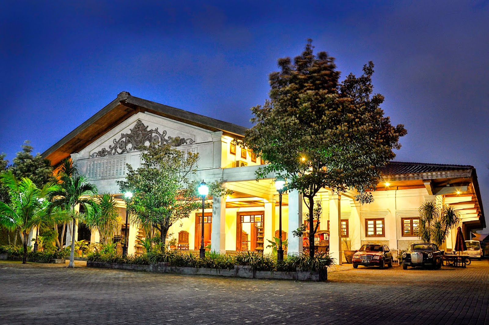 CHILLI PARI CATERING SERVICES