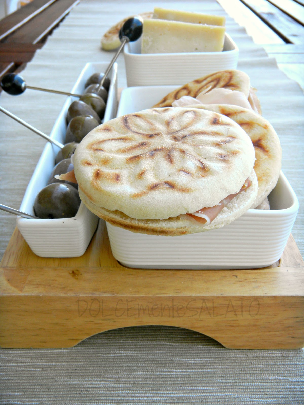 DOLCEmente SALATO: Crescentine modenesi o tigelle