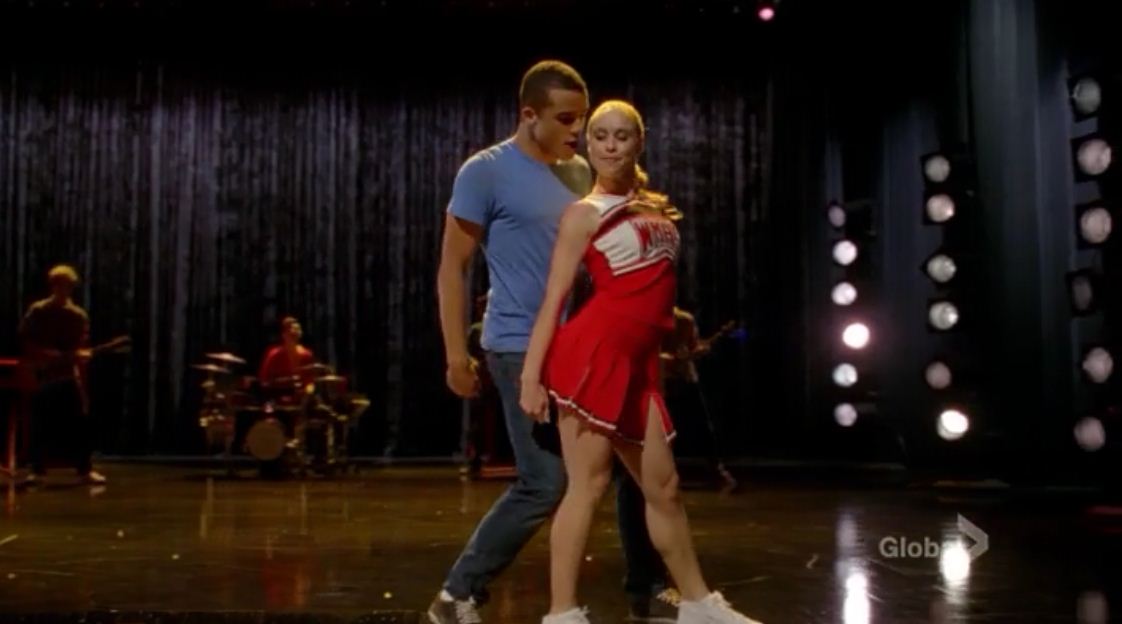 Glee 4x05 – The Role You Were Born to Play
