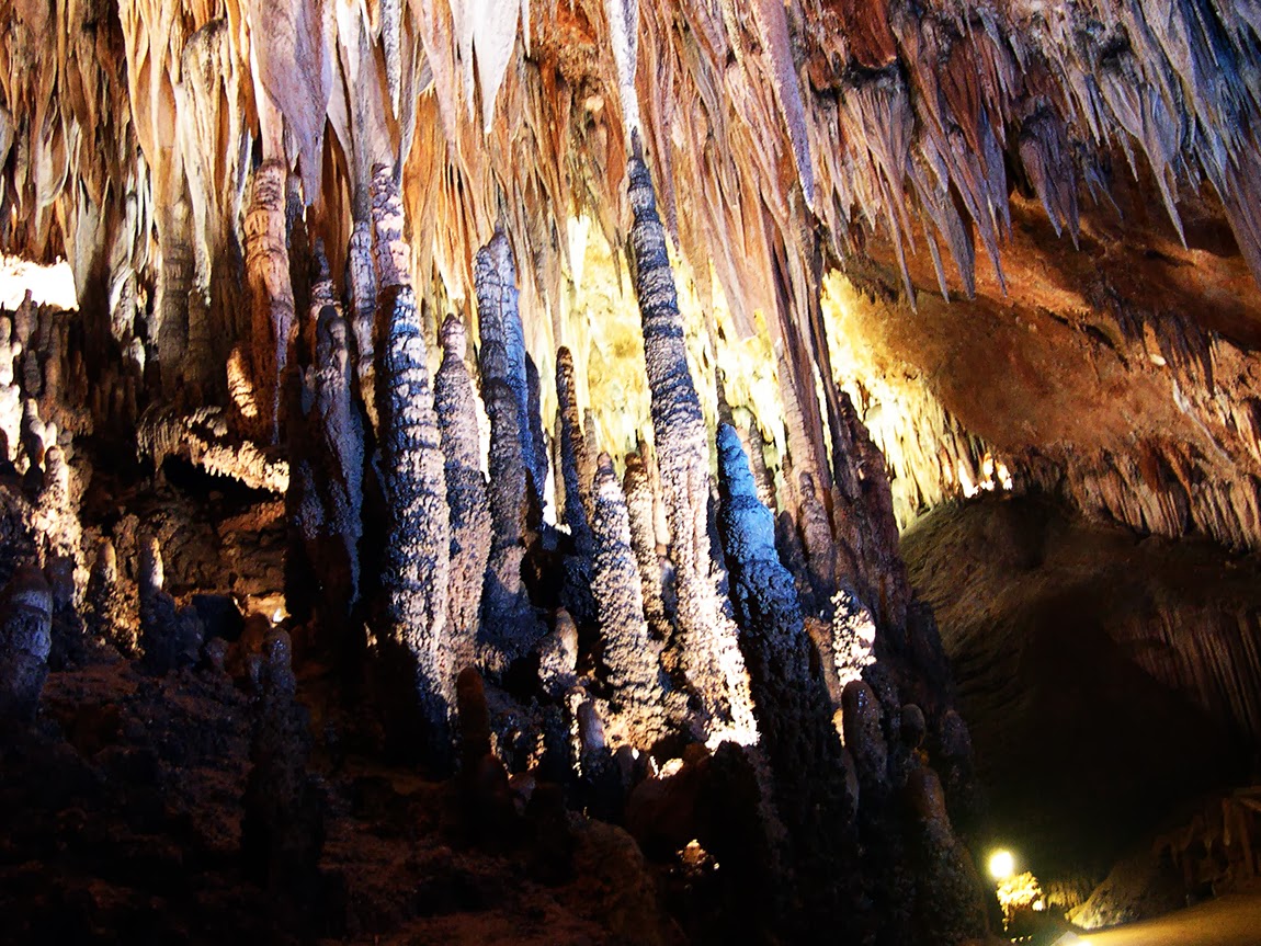 CURIOSIDADES CIENTÍFICAS : Estalactitas, estalagmitas y columnas.