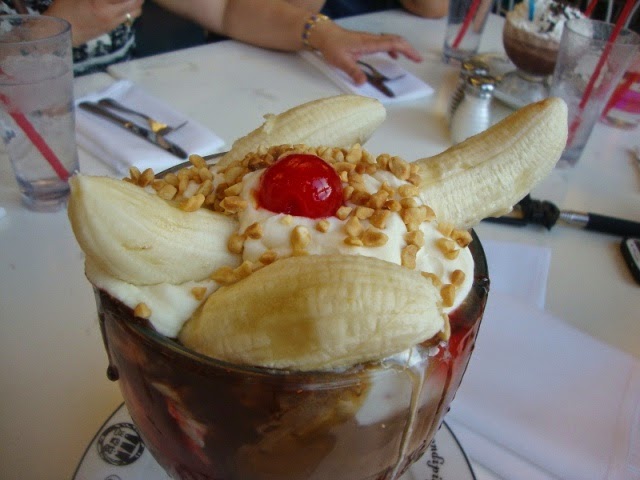 Golden Opulence Sundae Ingredients