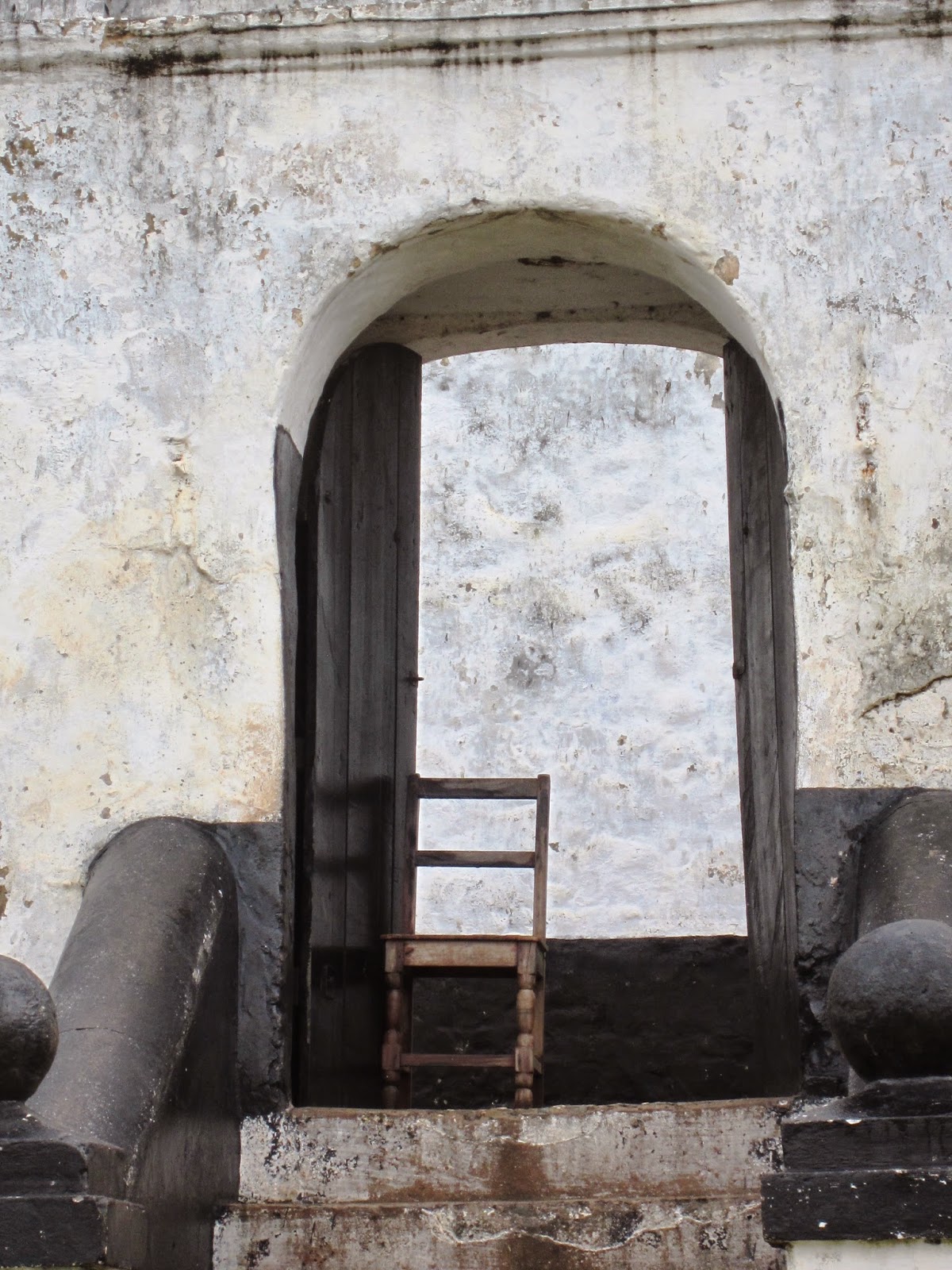 Souvenir Chronicles: AFRICA: GHANA, FORT ST. ANTHONY