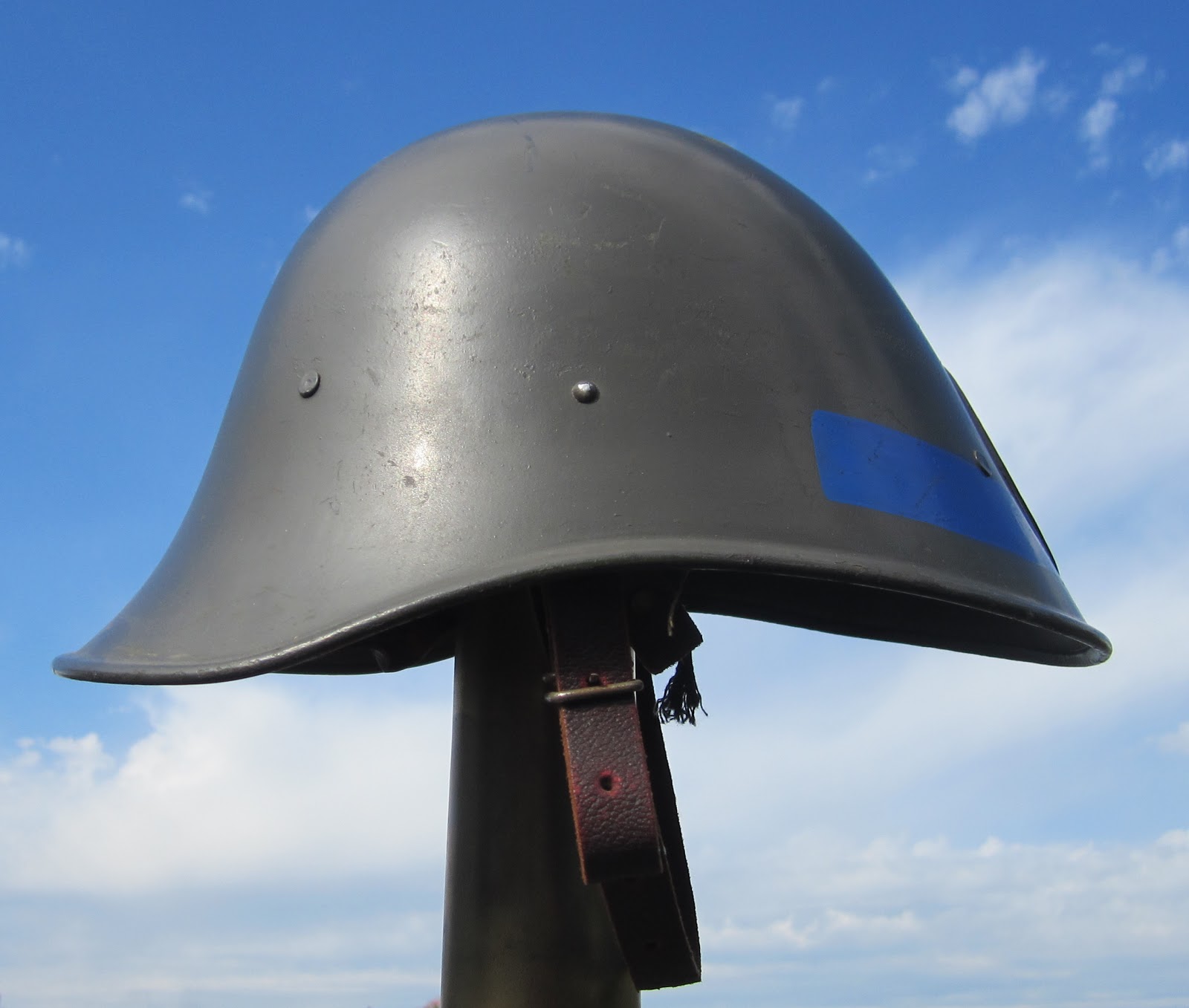 Mannie Gentile: Combat Helmets of the 20th Century: Dutch Treat ...