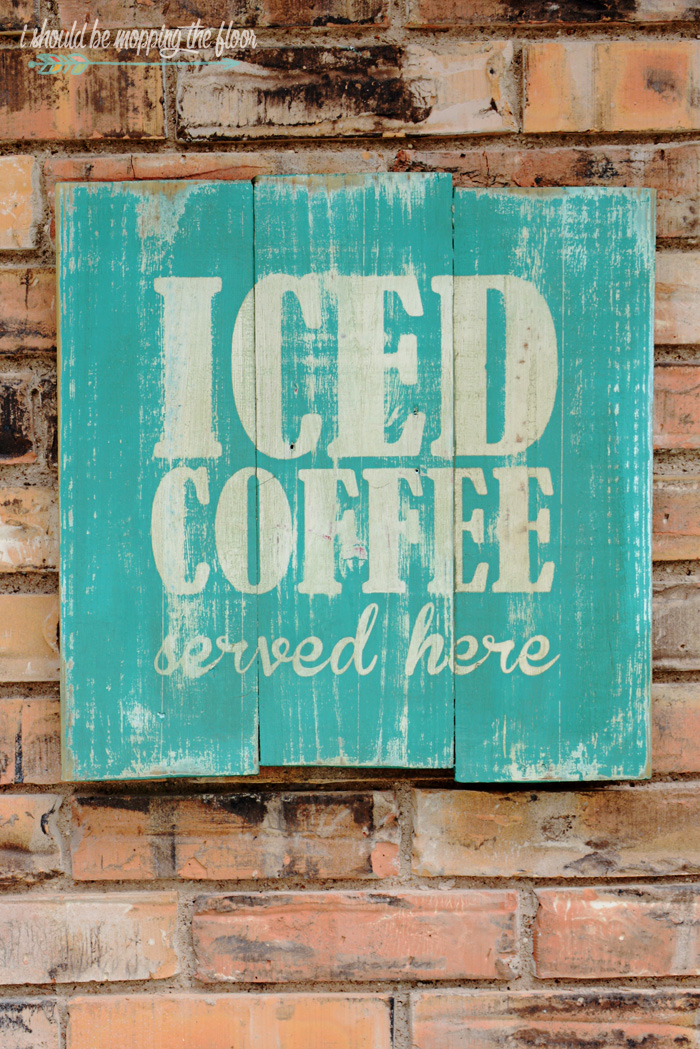 DIY Vintage Iced Coffee Sign | i should be mopping the floor