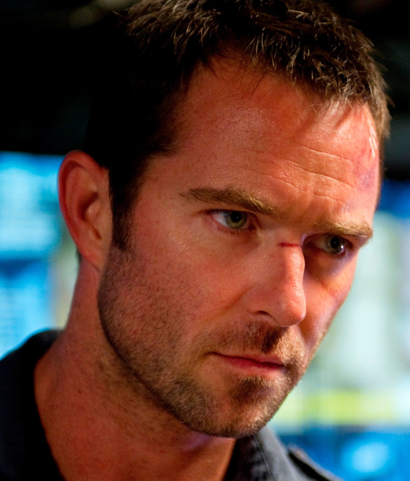 Sullivan Stapleton Photos | Tv Series Posters and Cast