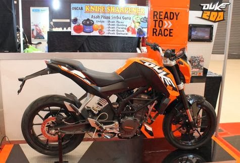 MOTOR KEREN: KTM Duke 180 Dibanderol 30 Jutaan