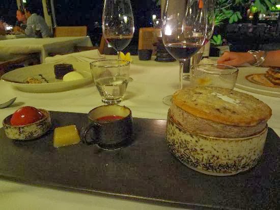 Bali Free Information: Metis Restaurant and Gallery, Kerobokan, Kuta - Bali