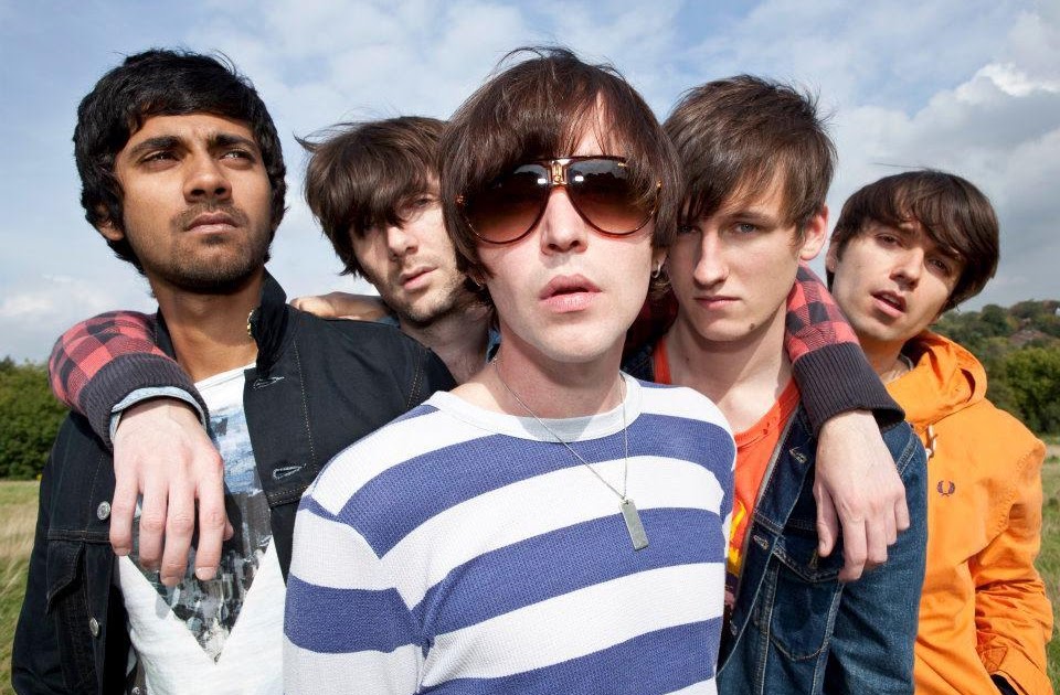 Officially A Yuppie: RISING ARTIST EXCLUSIVE - Sulk!