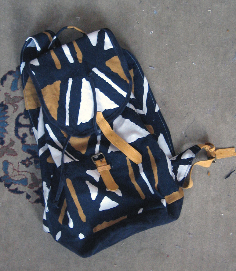 {il} {gat-to} {sell-va-tee-ko}: DIY Project: Homemade Backpack