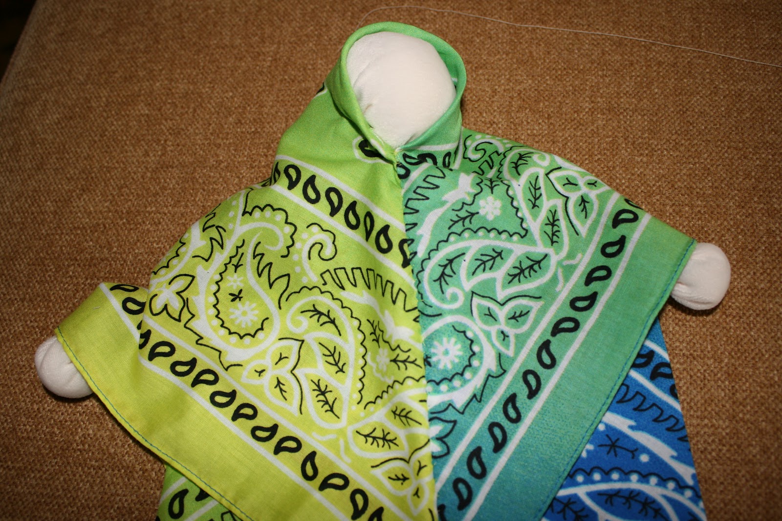 Buzzing and Bumbling: Bandana Baby Tutorial