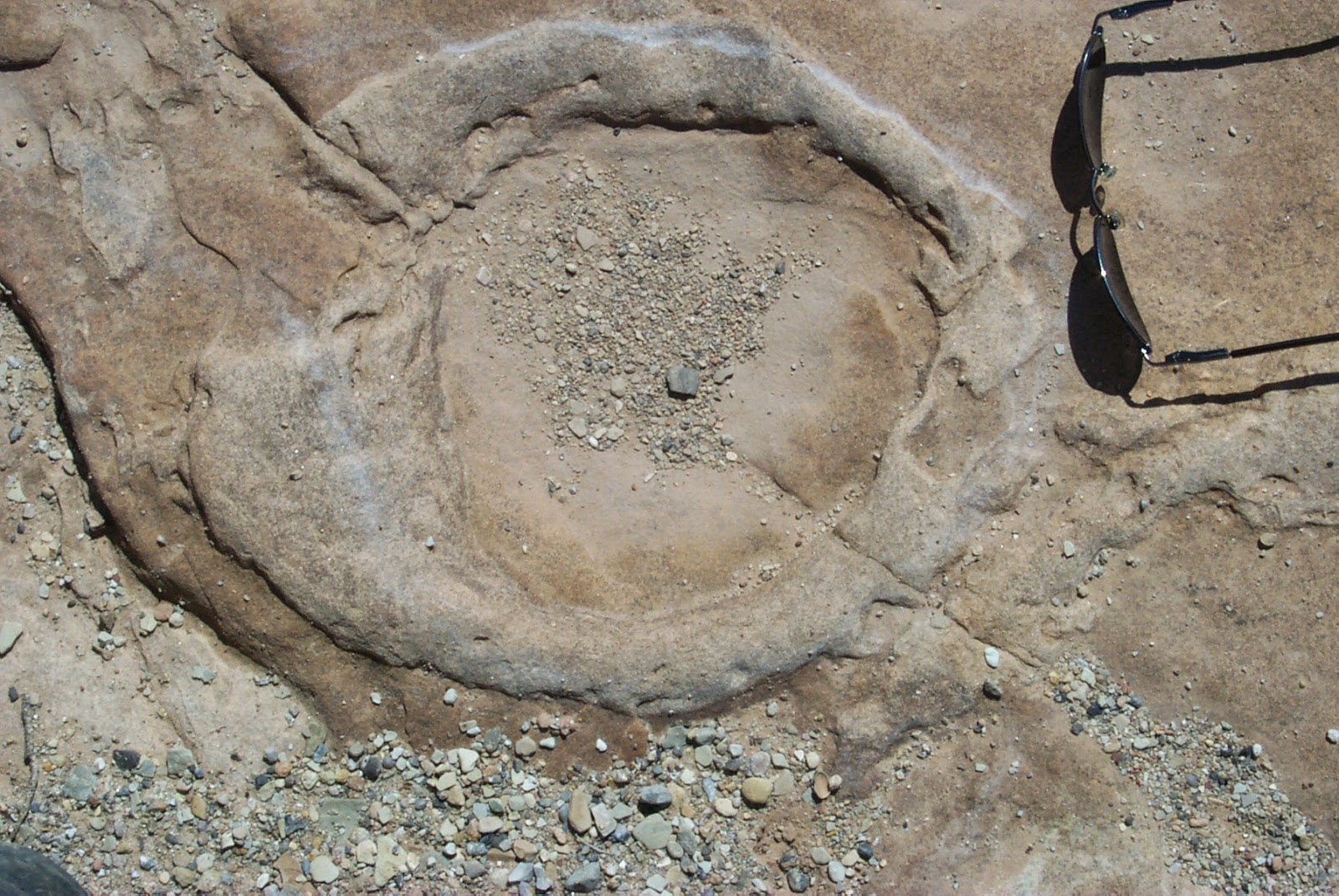 Urth Picture Post: Some Features on the Nugget/Navajo Sandstone, San ...