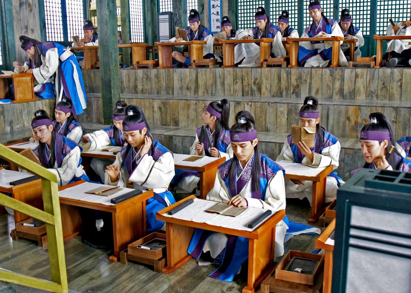 DELEIGEVEN HISTORICAL: HWARANG, THE FLOWER KNIGHTS OF SILLA