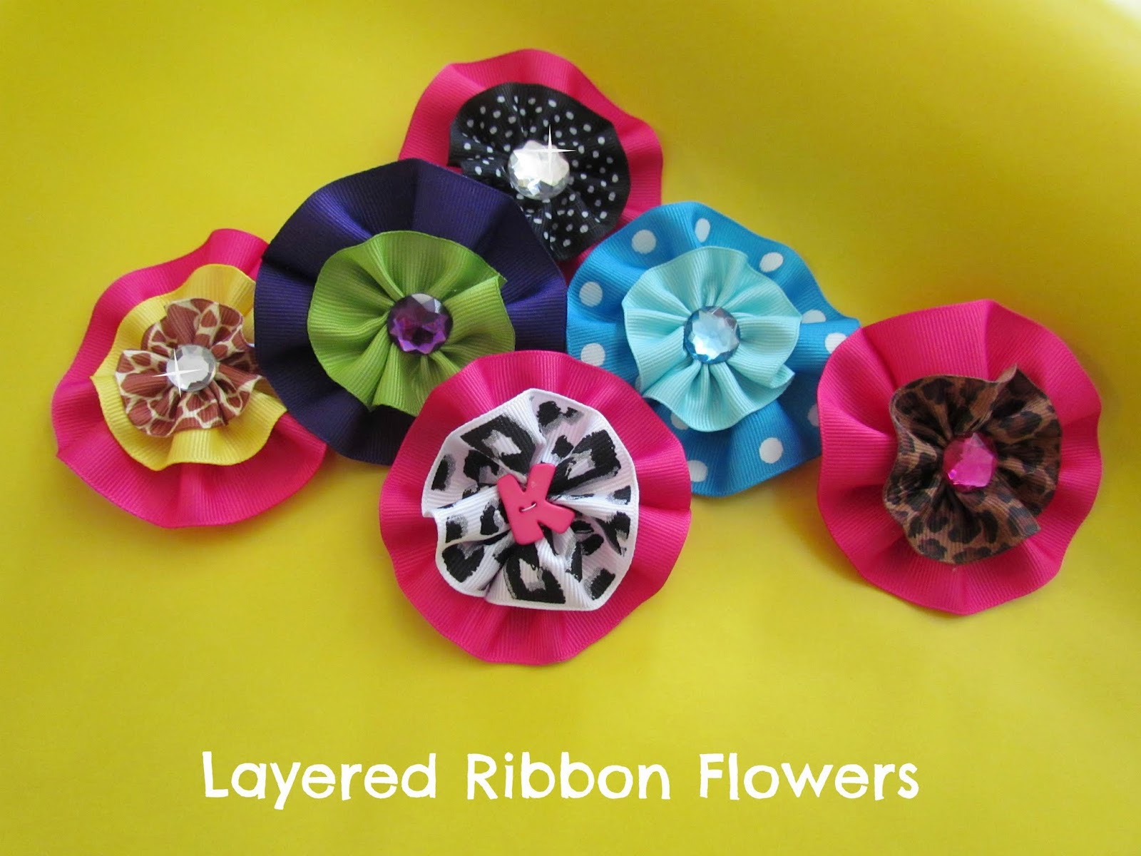 Klipseas: ribbon flowers