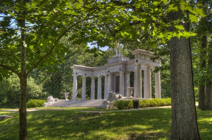 Hyperblogal: Swope Memorial