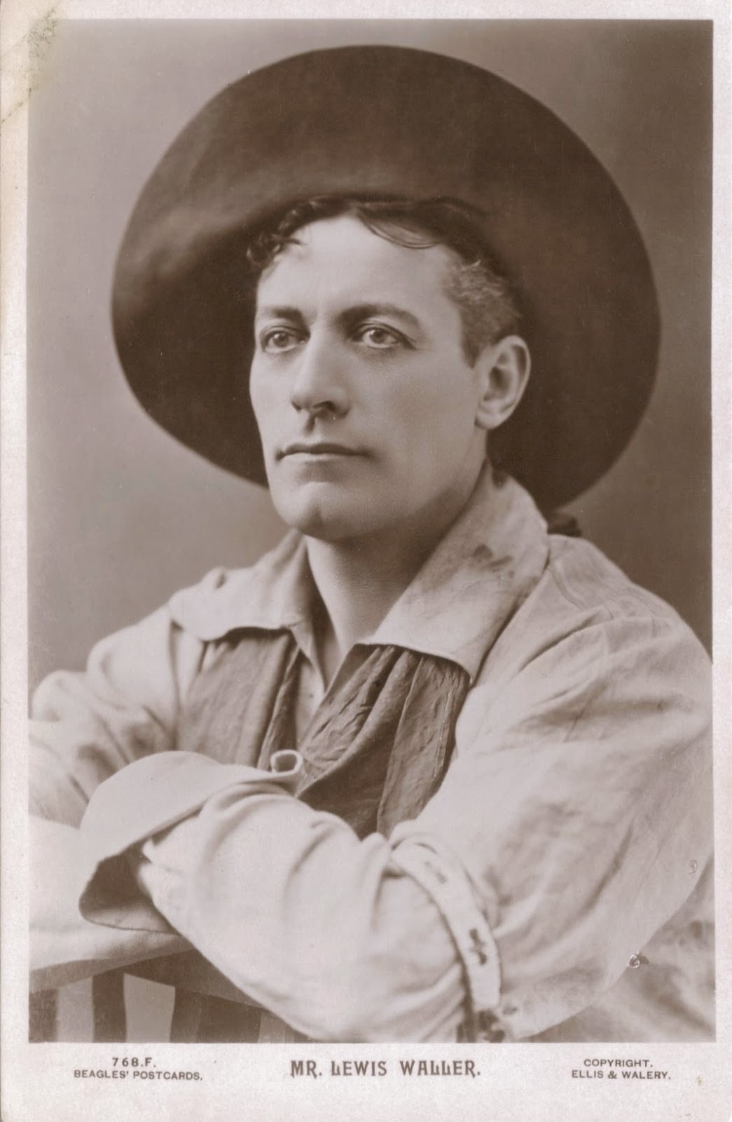 Postcards and Viewcards: Vintage Postcard Of Actor Lewis Weller