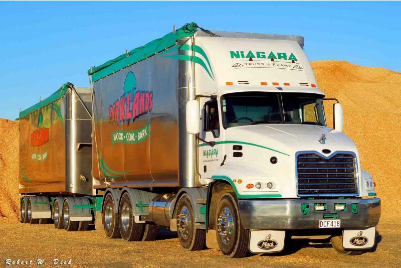 Modif-Auto-Car: MACK TRUCK AUSTRALIAN