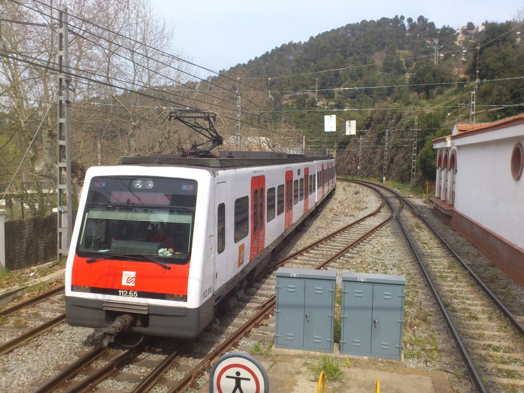 Rails sense fronteres: Unitats de tren, sèrie 112, dels FGC.