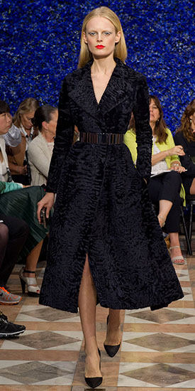 Raf Simons Makes A Great First Impression At Paris Dior Haute Couture ...