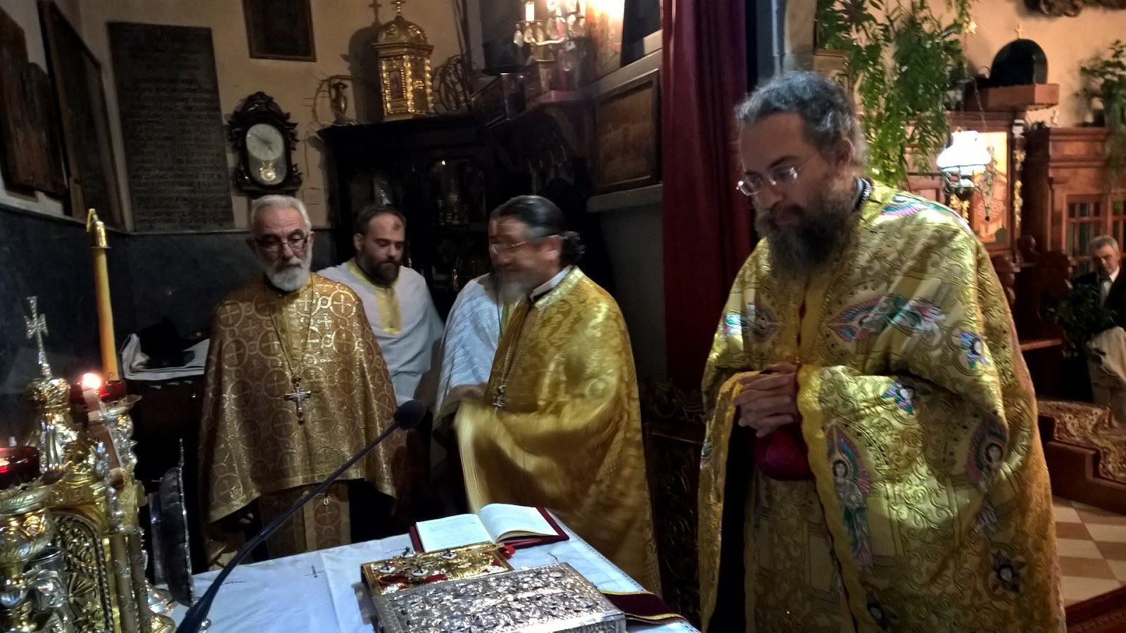 Ενορία Αγίου Ελευθερίου Κερκύρας: Η ΕΝΟΡΙΑ ΜΑΣ ΤΙΜΑ ΤΟΝ ΠΡΟΣΤΑΤΗ ΤΗΣ ...