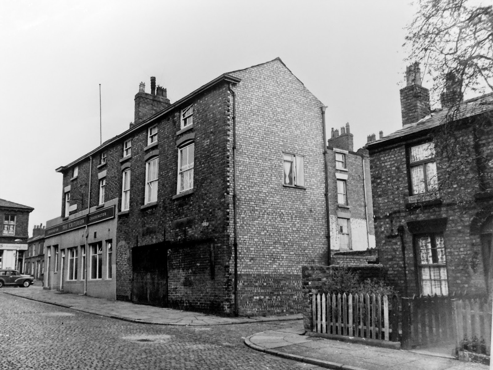 Memories of growing up in post-war Liverpool | SunLife