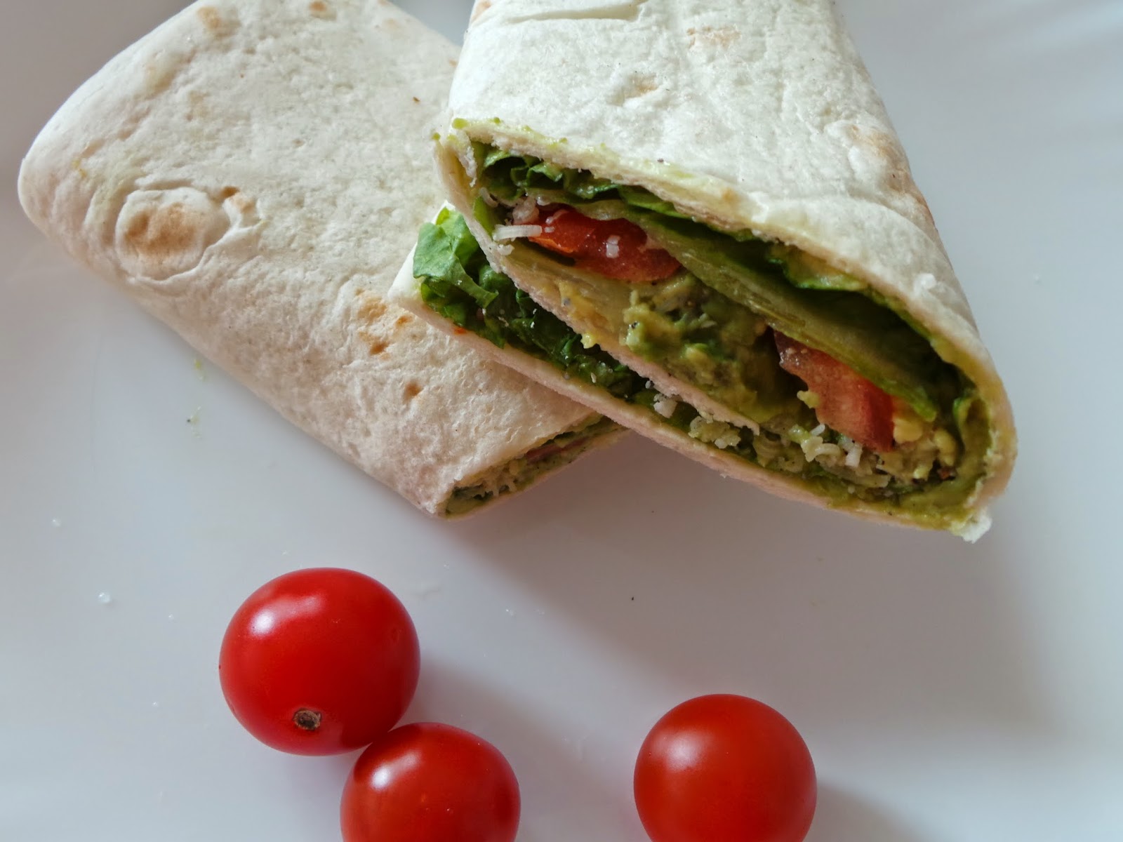 Sukinėjimasis virtuvėj ir ne tik: Tortilijos suktinukai su avokadu ir ...