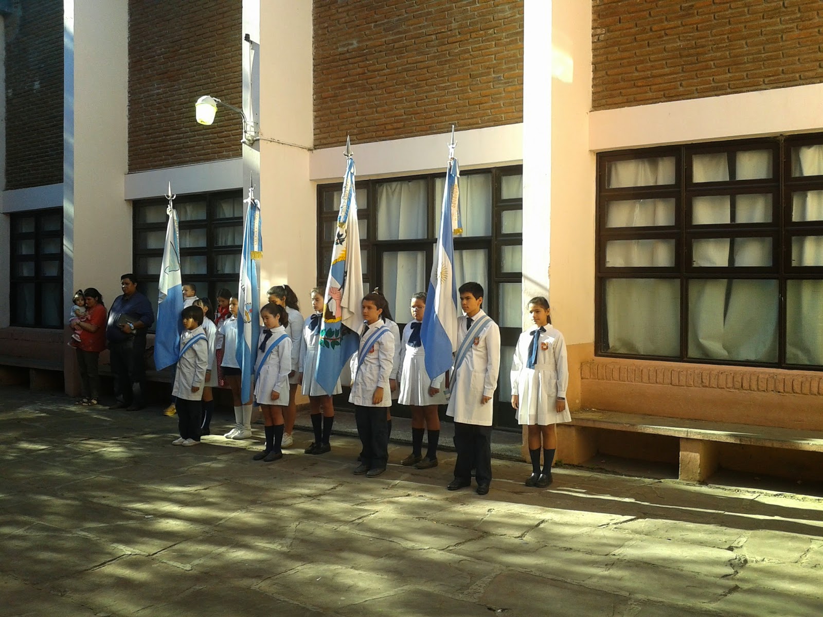 Escuela N°82 " AMADO BONPLAND": Día de la tradición