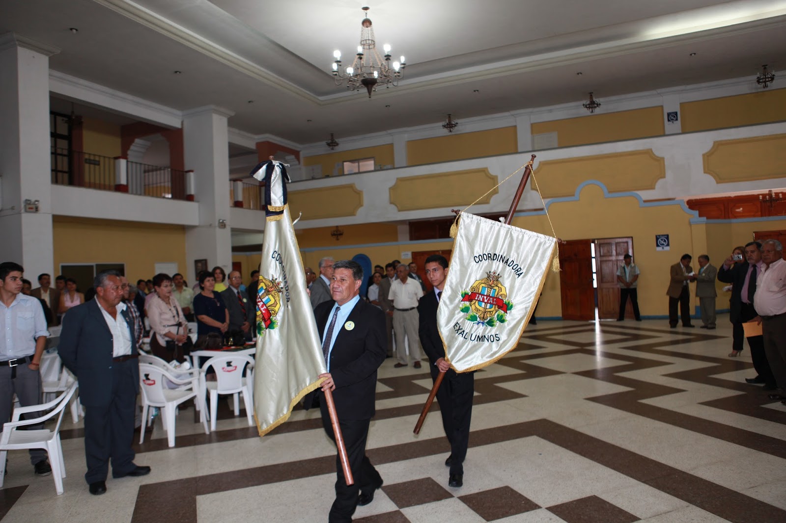 EX ALUMNOS DEL GLORIOSO INVAL: INICIANDO LOS ACTOS EN EL CÉSAR BRAÑAS.