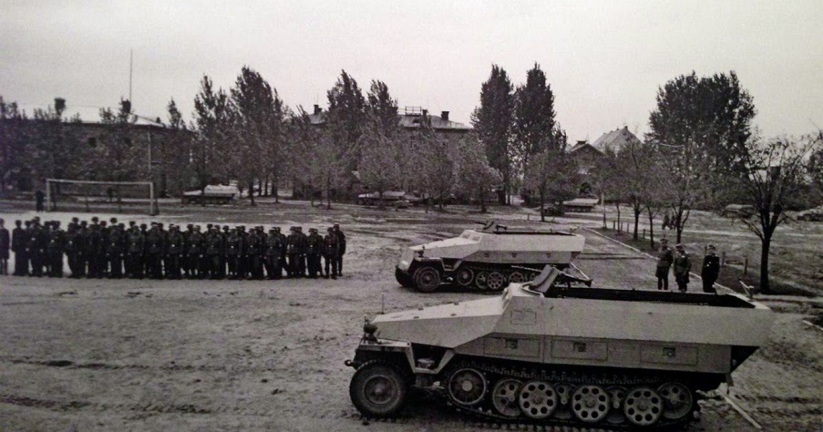 World War II Pictures In Details: A Change of Command Ceremony of SS ...