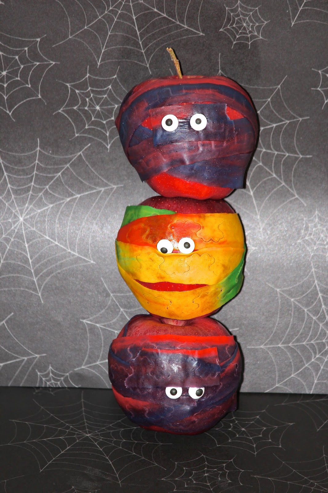 Bolling With 5: Spooky, Mysterious, and Fun Halloween Snacks!!!