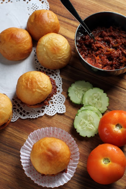 PAU SAMBAL - masam manis