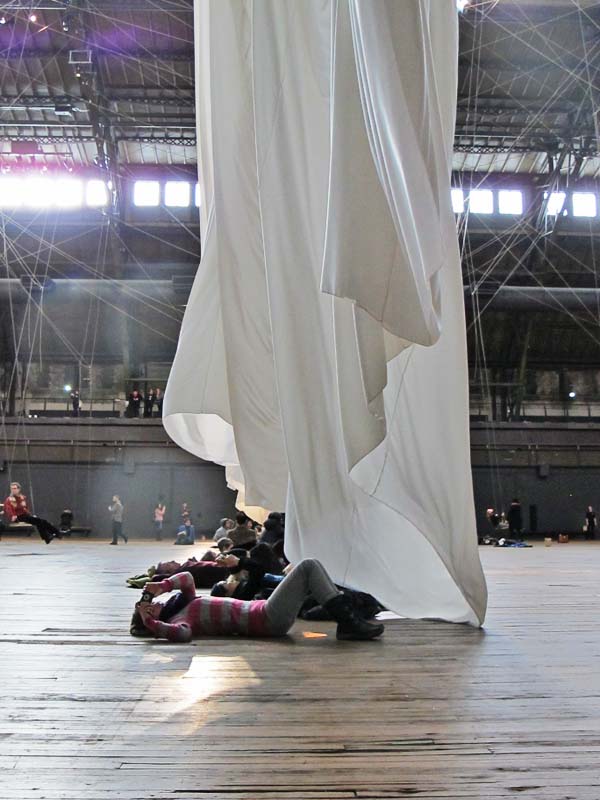 Jennifer Coyne Qudeen: Ann Hamilton's The Event of a Thread