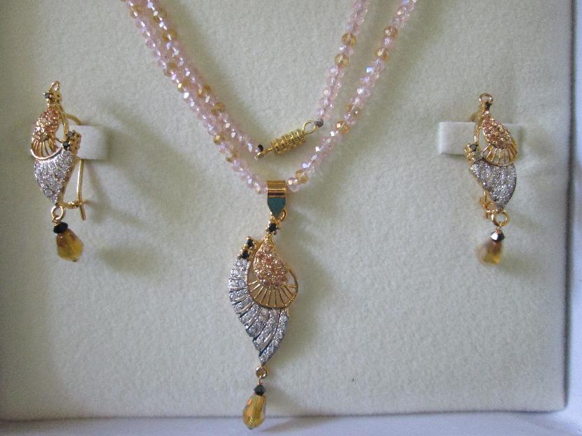 NEW STYLEST PENDAL SET BEAUTIFUL PENDAL SET. GRANTED SILVER PLUS ITS A ...