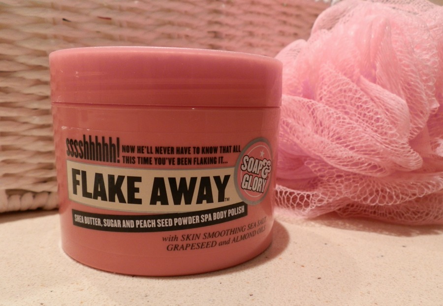 El Rincón de Mónica: Exfoliante corporal “Flake Away” de Soap&Glory