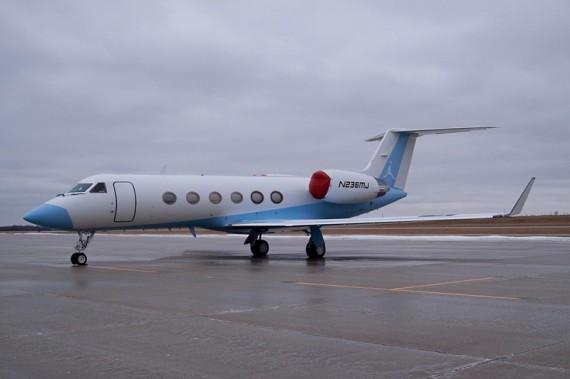 Basketballdiary: Michael Jordan's N236MJ Private Plane