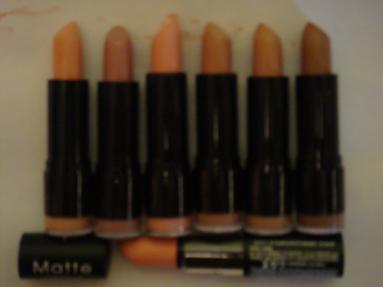 ADICTAS AL MAQUILLAJE Y OTRAS PÓCIMAS: LABIALES NUDE