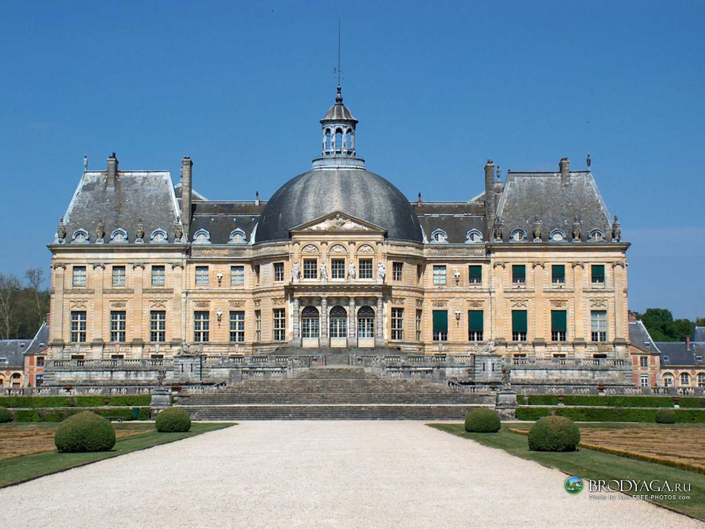 Roxanne: Baroque Architecture in Paris