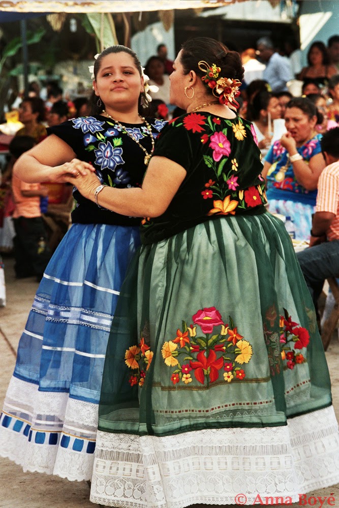 OLTRE IL MURO: ARTE e FOTOGRAFIA: ANNA BOYE | PHOTOGRAPHER