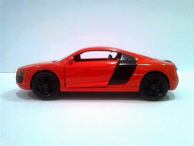 Kolekcija automobila u razmeri: Audi R8