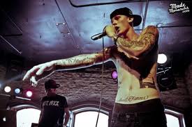 tattoo lifestylez: TATTOO LIFESTYLEZ FEATURE - RAPPER MACHINE GUN KELLY