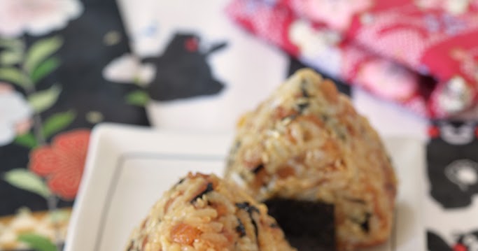 Tenkasu Okaka Onigiri / Japanese Soy Bonito Rice Balls 天かす おかか おにぎり ...