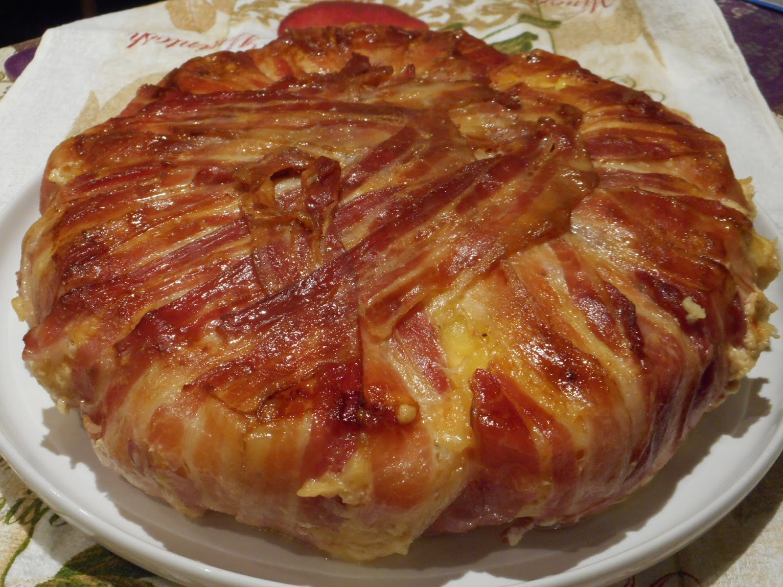 Tasub ise teha: Kartuli-peekoni-juustu vormiroog