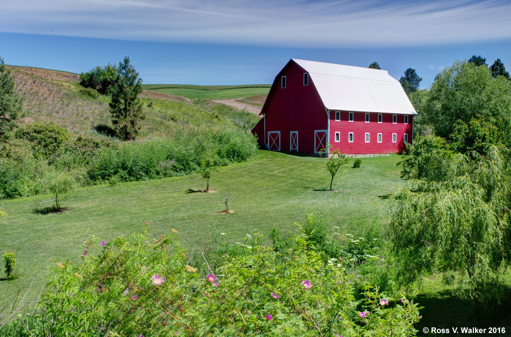 Ross Walker photography: Palouse Barns, Washington
