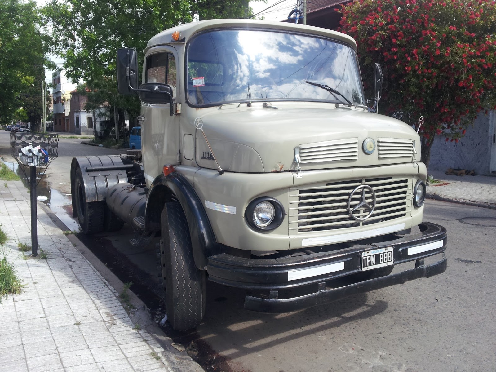 AUTOMOTORES BERALDI: MERCEDES BENZ 1114!!