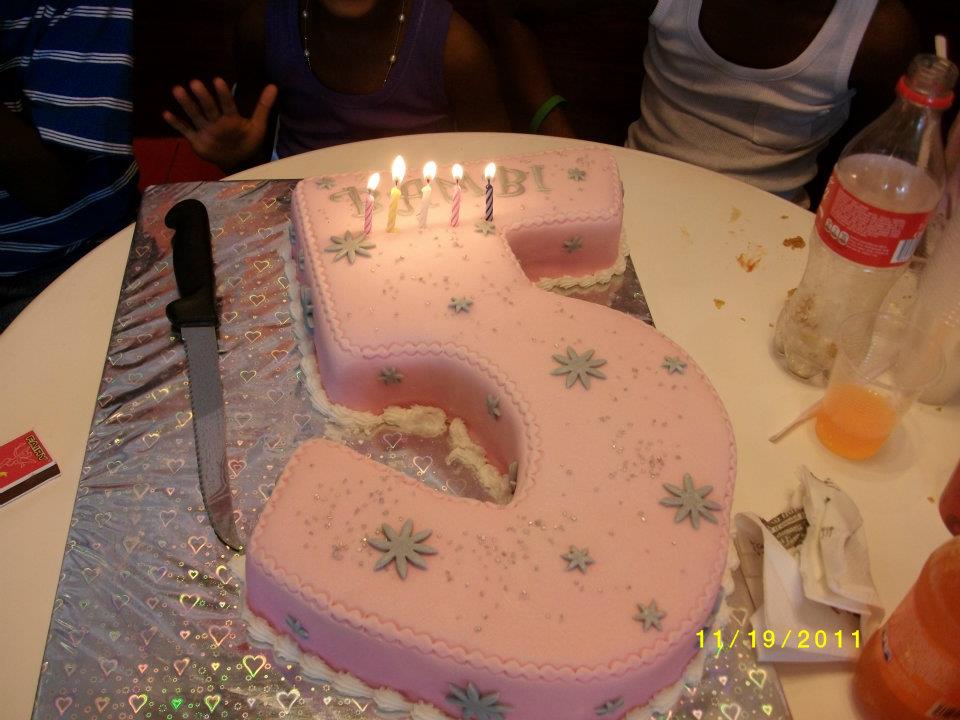 Cakes By Elsie Aikens Number 5 Cake cakes-by-elsie-aikens-number-5-cake