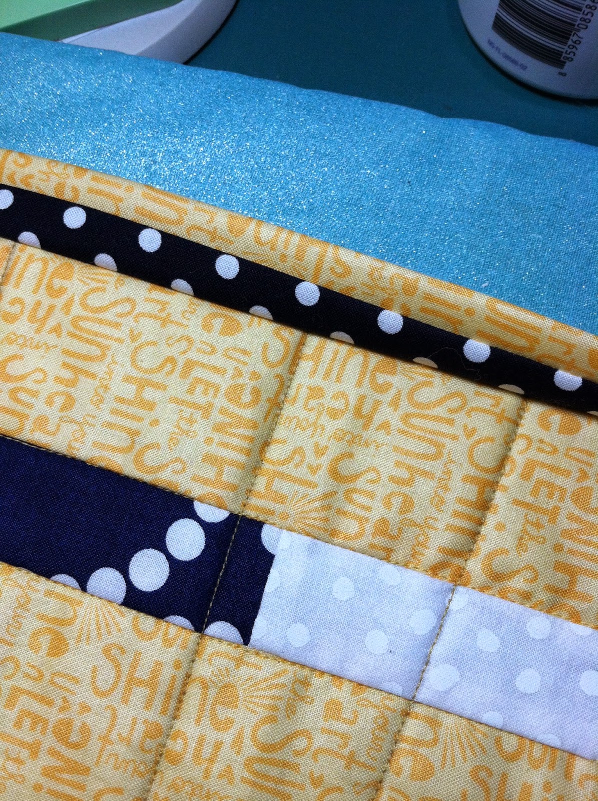 Mama Spark's World: Two Color Binding Tutorial