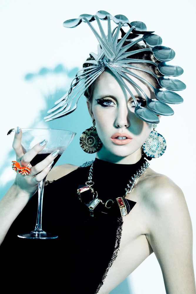 Edible insects, woman eating insects bugs beauty images, Gabrielle ...