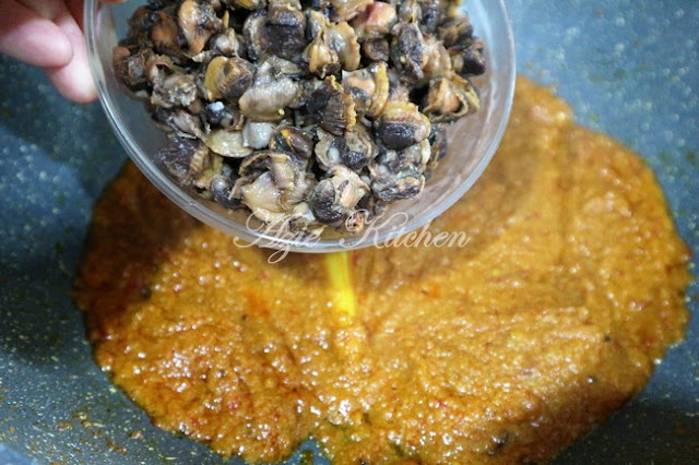 Rendang Kerang Yang Sangat Sedap - Azie Kitchen