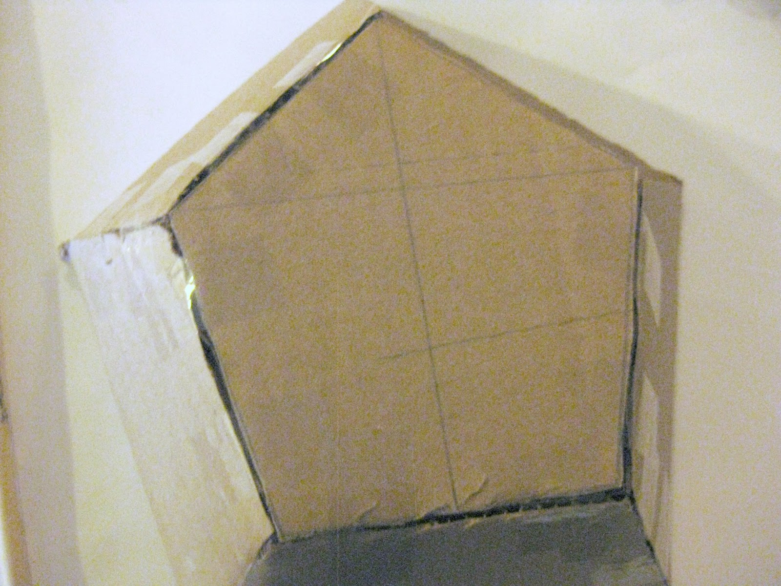 Bird's Nest TV: DIY Urban Outfitters Inspired: Paper Wall Pocket