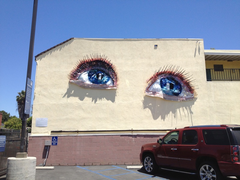 MELROSEandFAIRFAX: The Buildings Have Eyes