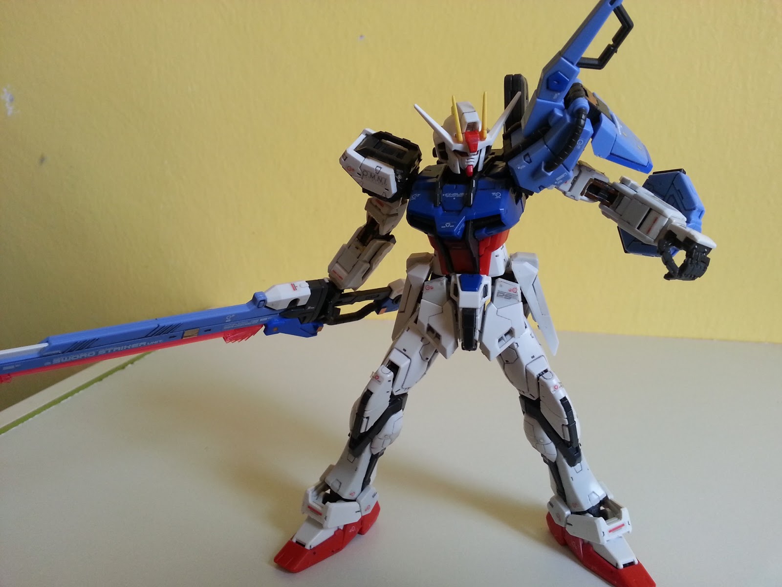 Lightning Quantum's Base: Review: RG 1/144 Lancher Strike / Sword ...